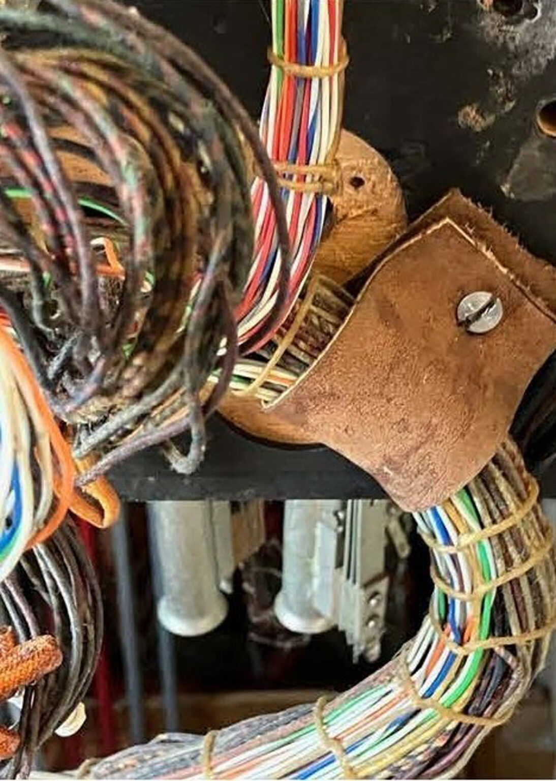 Party lines & Trunk calls – NatiFrinj